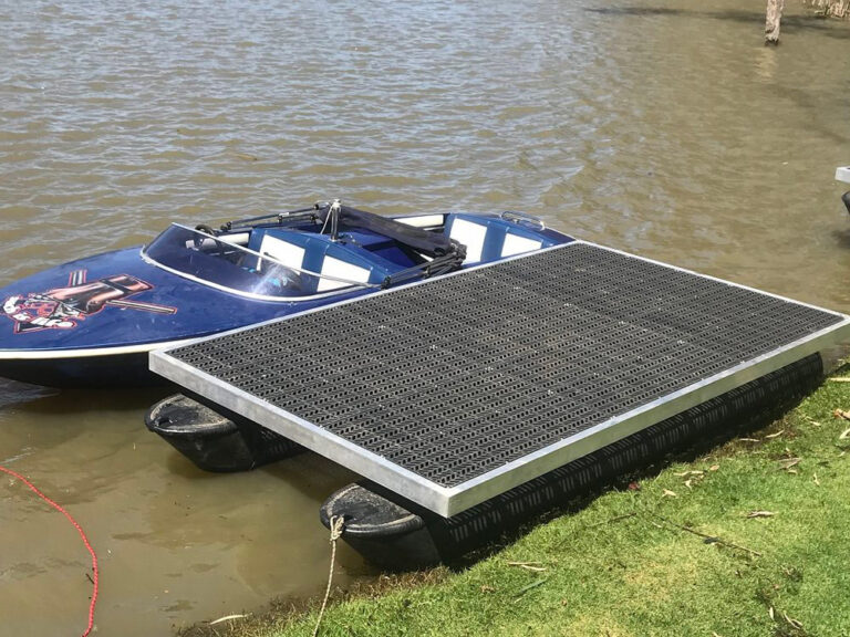 Pontoon Floating Jetties and Walkways - G&M Poly Irrigation